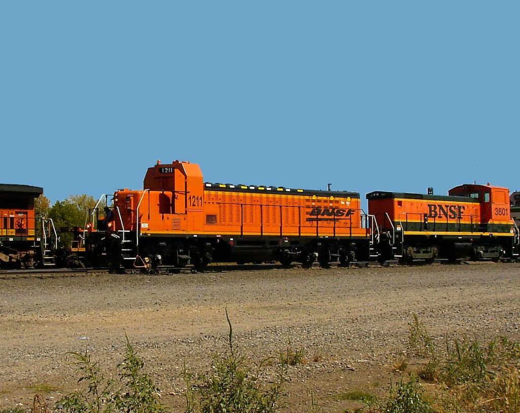 BNSF 1211